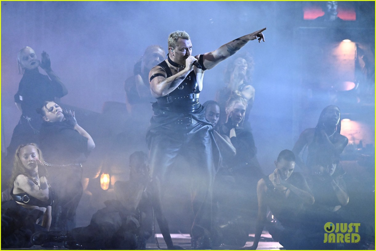 Sam Smith & Kim Petras Nail 'Unholy' Performance at BRIT Awards 2023 ...