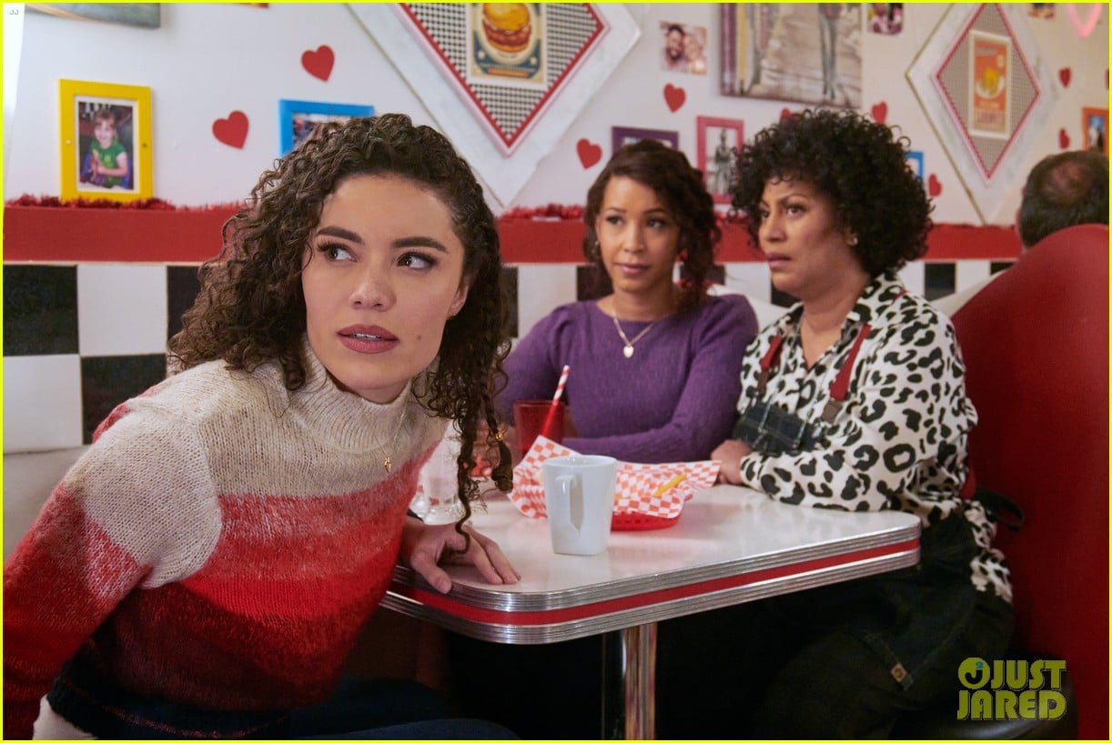 Kathryn Davis & Markian Tarasiuk Hit The Road for Hallmark's 'Welcome ...