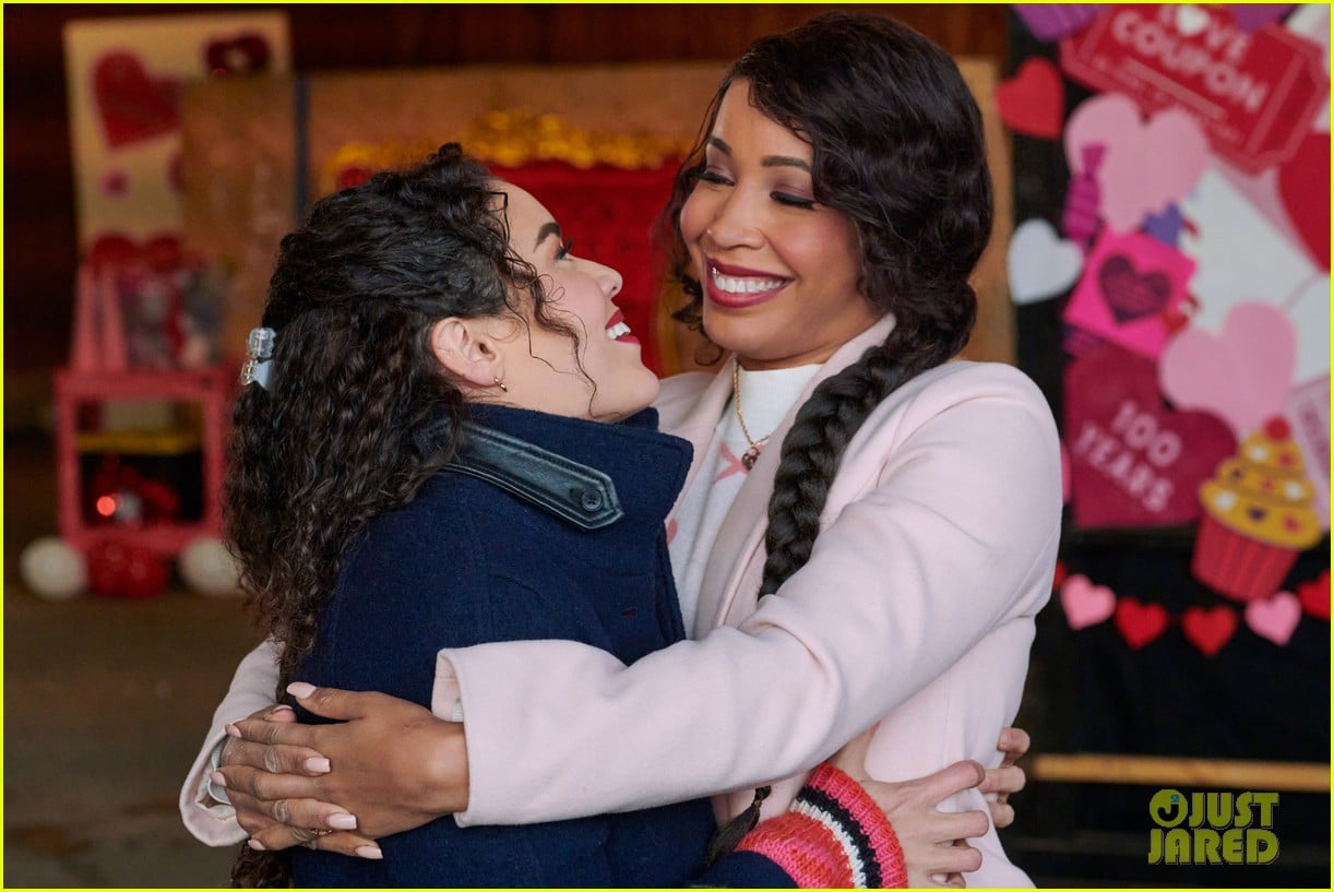 Kathryn Davis & Markian Tarasiuk Hit The Road for Hallmark's 'Welcome ...