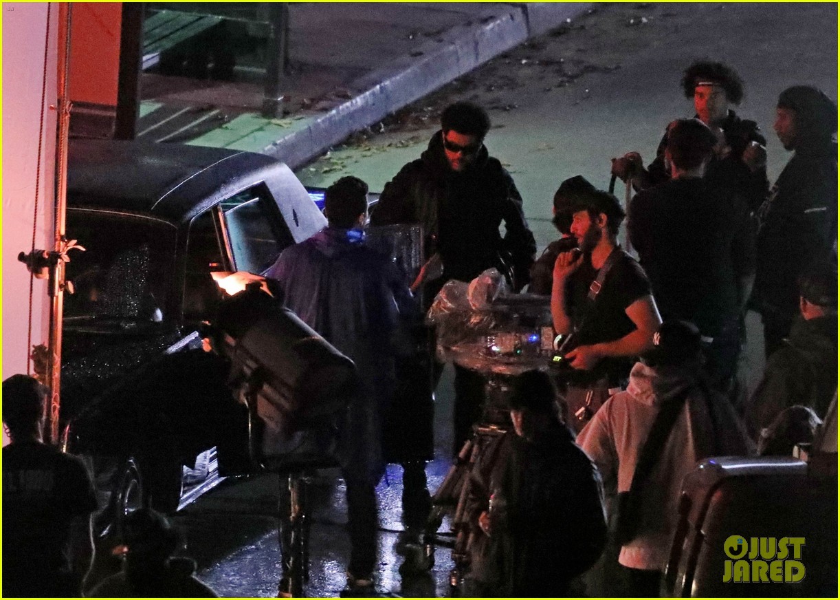 The Weeknd Shoots Night Scenes for a New Music Video: Photo 4891936 ...