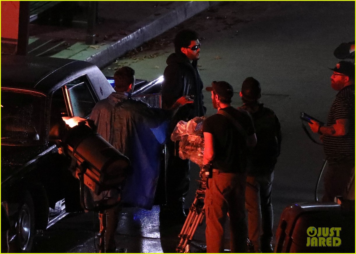 The Weeknd Shoots Night Scenes for a New Music Video: Photo 4891938 ...