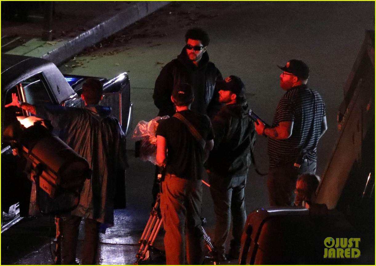 The Weeknd Shoots Night Scenes for a New Music Video: Photo 4891939 ...