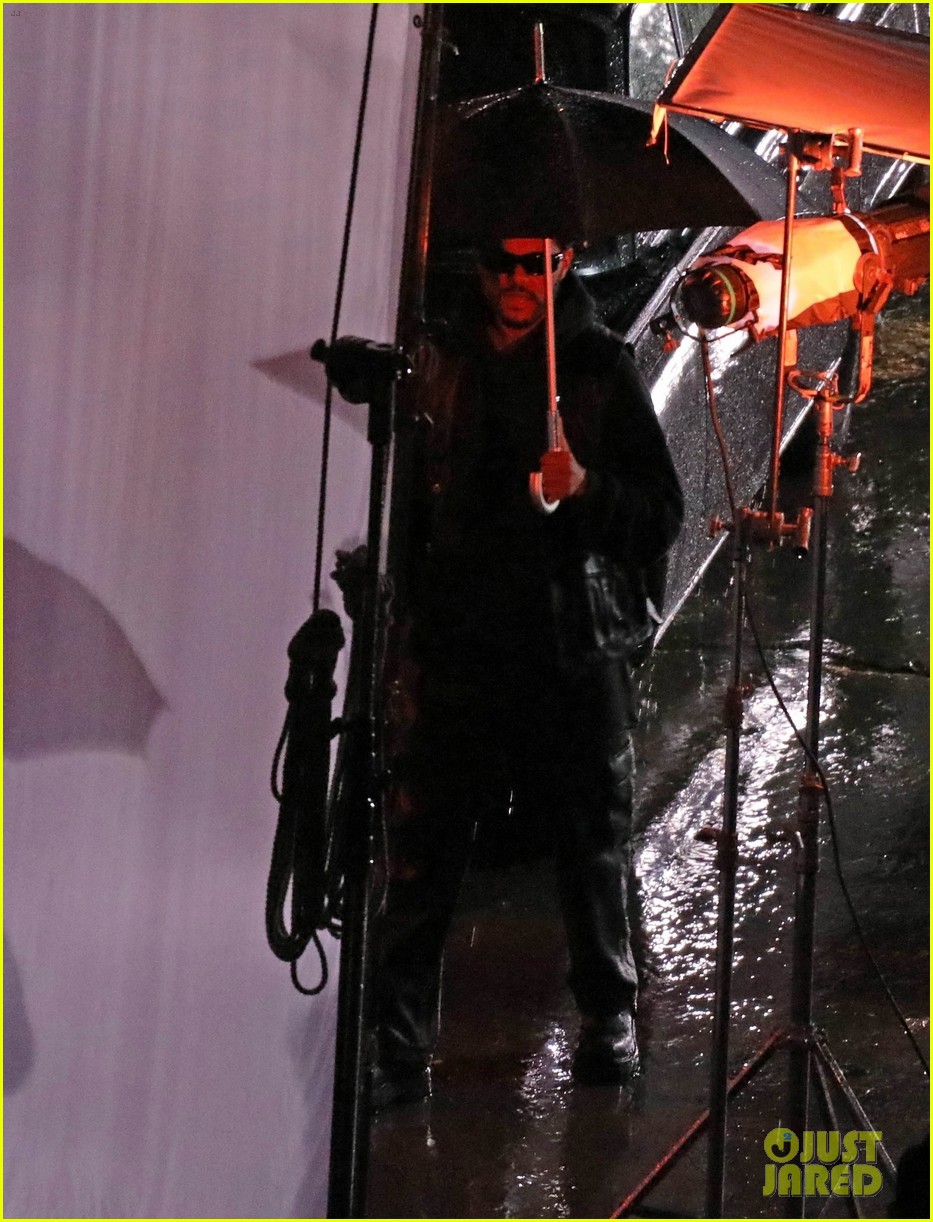The Weeknd Shoots Night Scenes for a New Music Video: Photo 4891953 ...