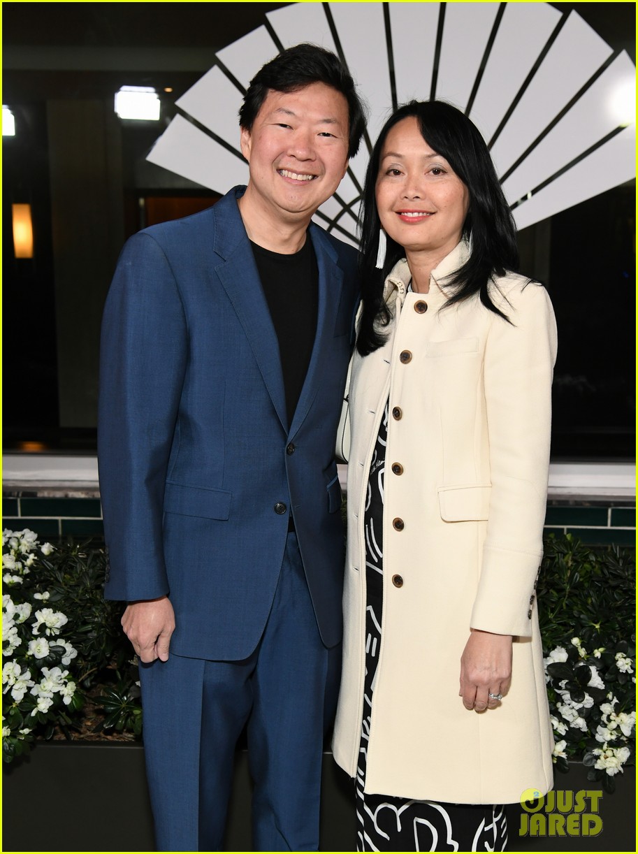 Michelle Yeoh Has 'Crazy Rich Asians' Reunion With Henry Golding & Ken ...