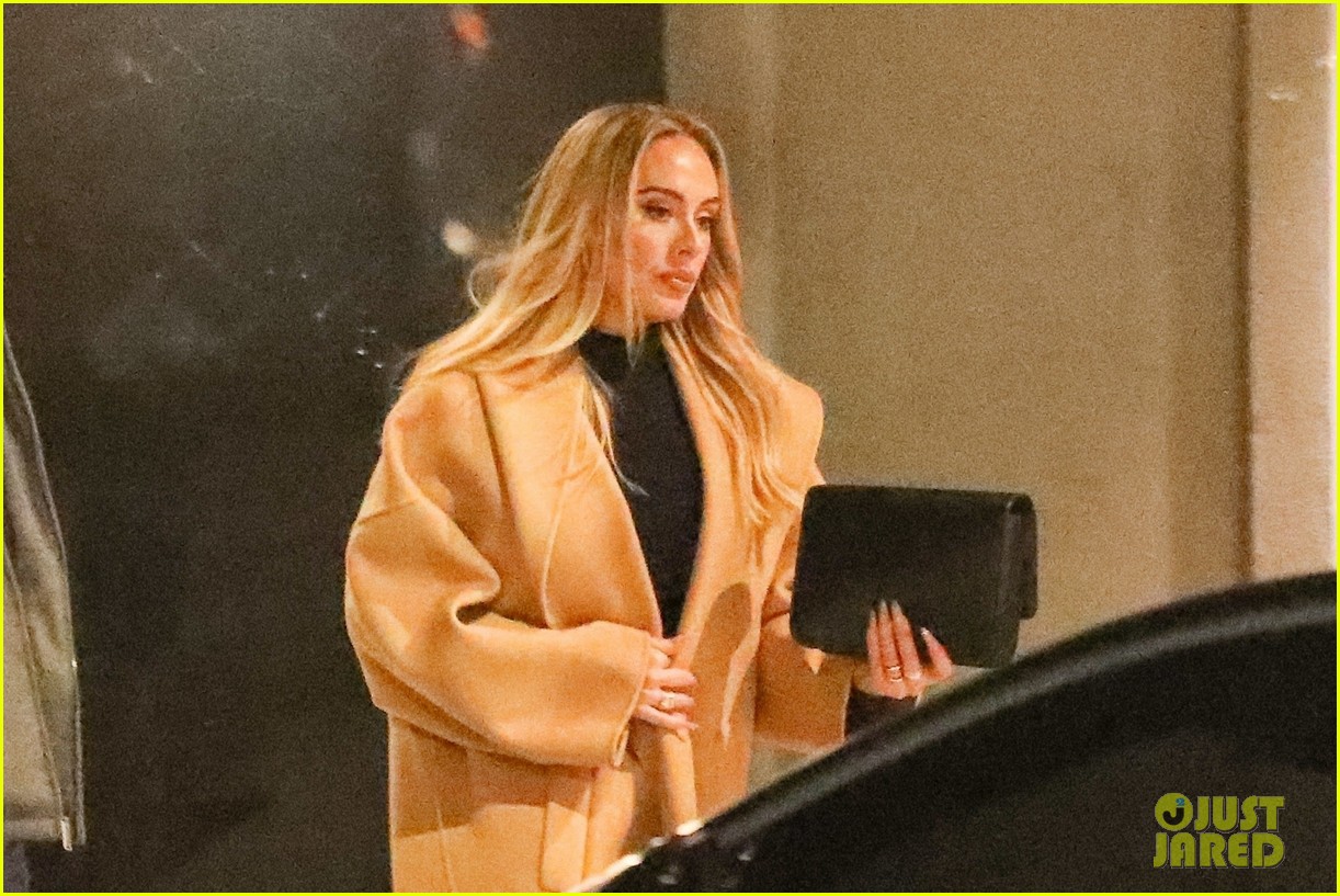 Adele Heads Out After Grabbing Dinner in Santa Monica: Photo 4905091 ...