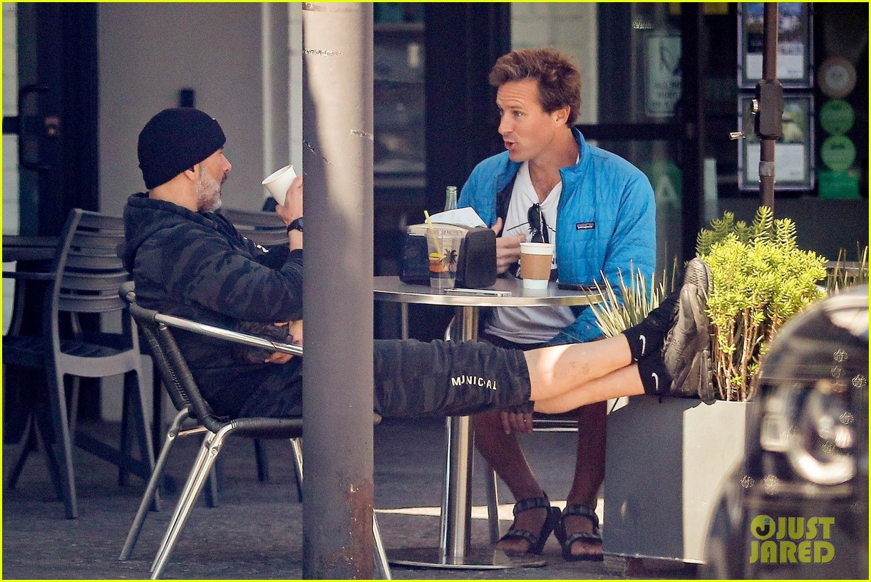 Armie Hammer Enjoys a Laugh & a Bite to Eat with a Friend Ahead of ...
