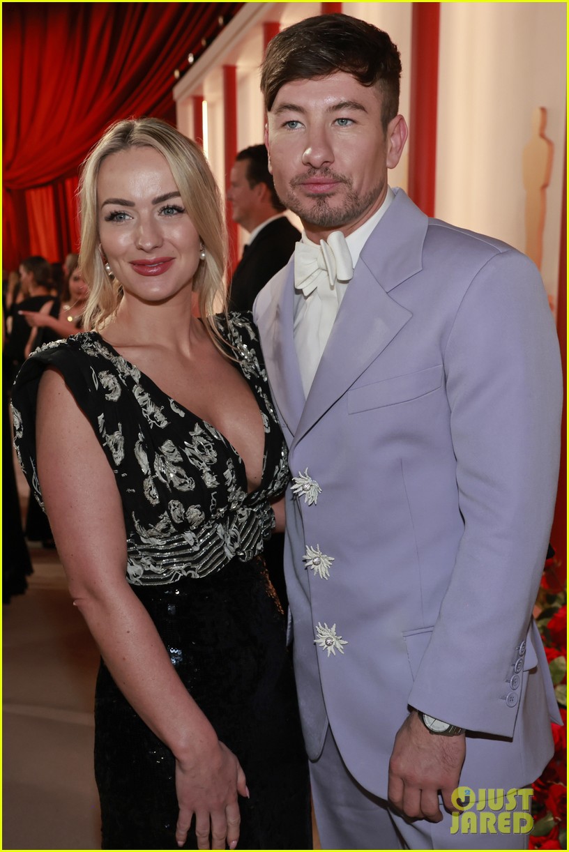 The Banshees of Inisherin's Brendan Gleeson & Barry Keoghan Bring Their ...