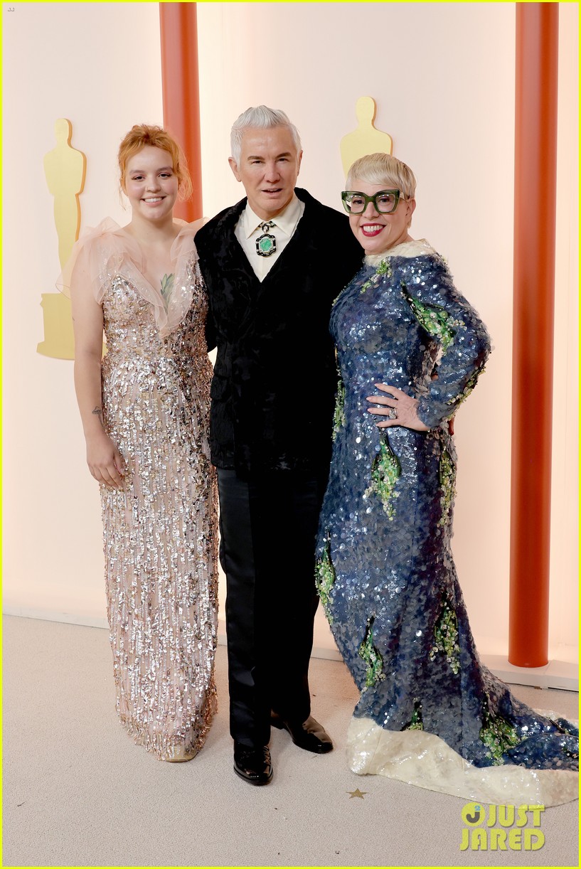 'Elvis' Director Baz Luhrmann Arrives at Oscars 2023 with Wife ...
