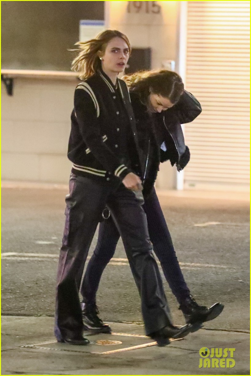 Cara Delevingne & Girlfriend Minke Hold Hands on Dinner Date in L.A ...
