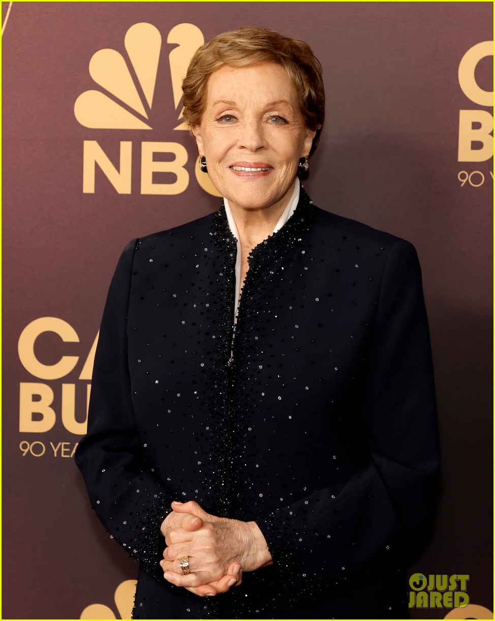 Carol Burnett Joined By Legends for 90th Birthday Special Taping - See ...