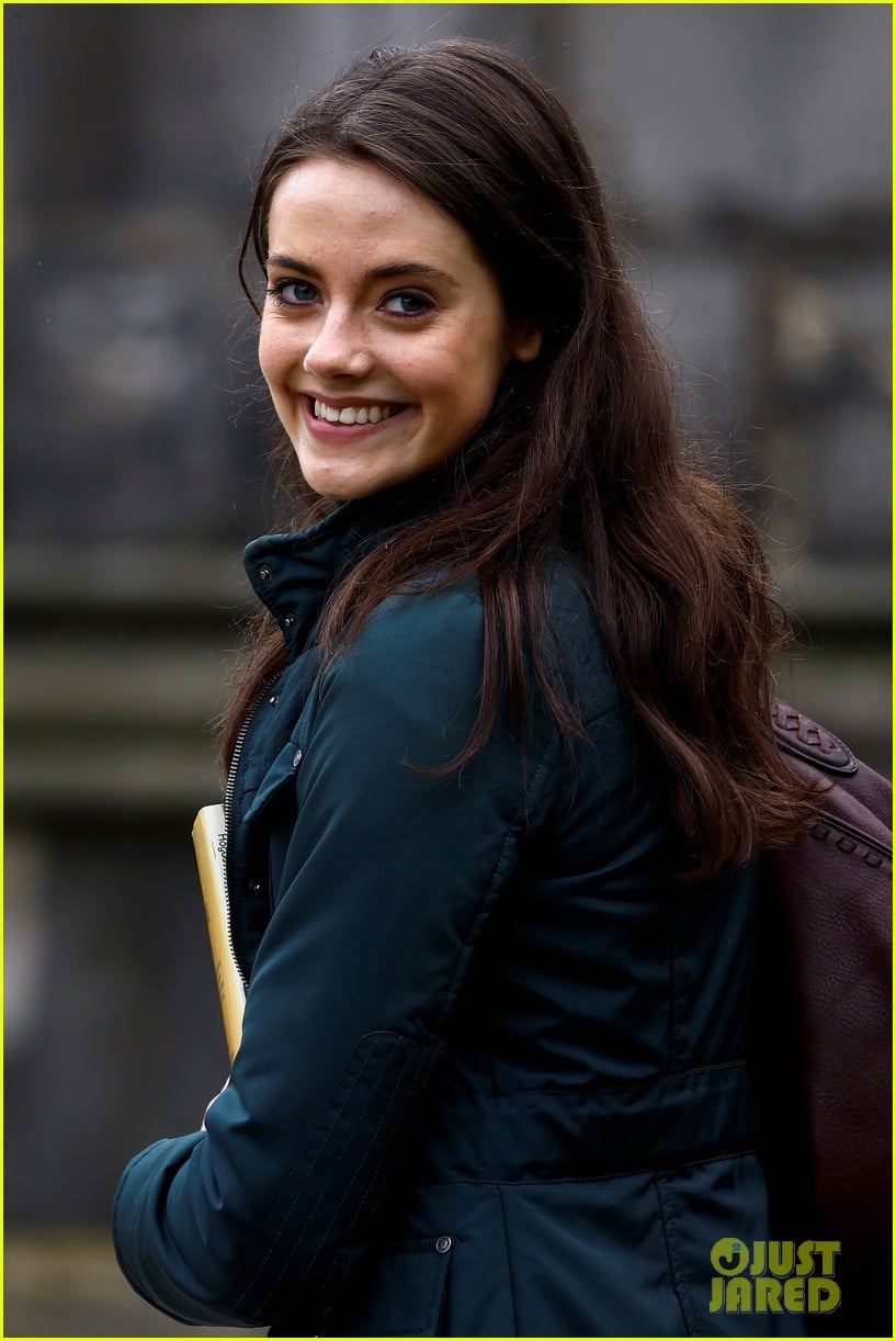 'The Crown' Begins Filming Prince William & Kate Middleton Scenes - See ...