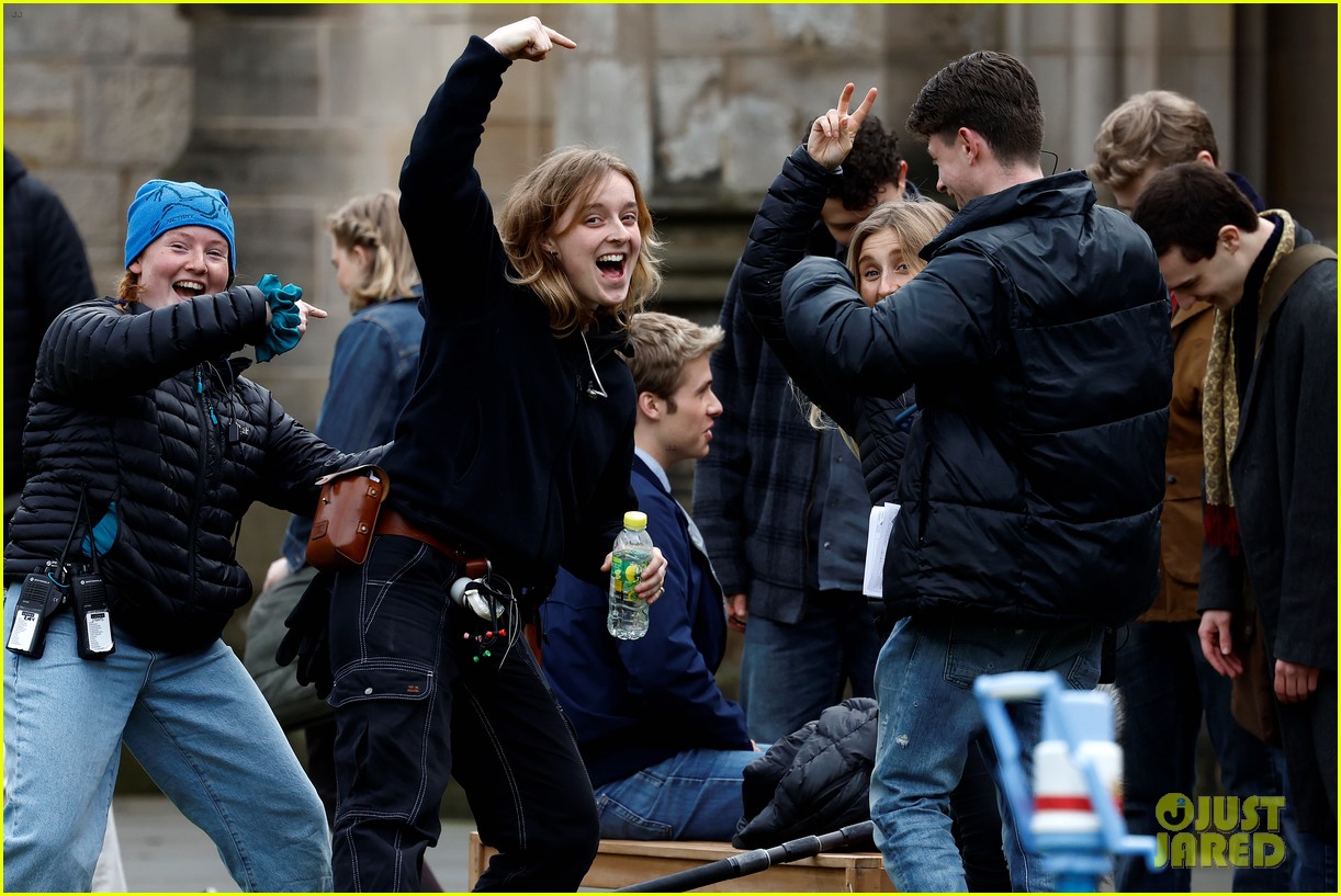 'The Crown' Begins Filming Prince William & Kate Middleton Scenes - See ...