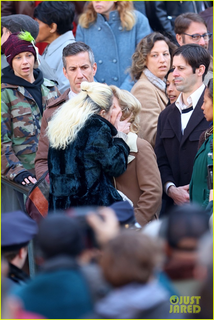 Lady Gaga Kisses a Woman on the Set of 'Joker 2' in NYC, Resumes ...