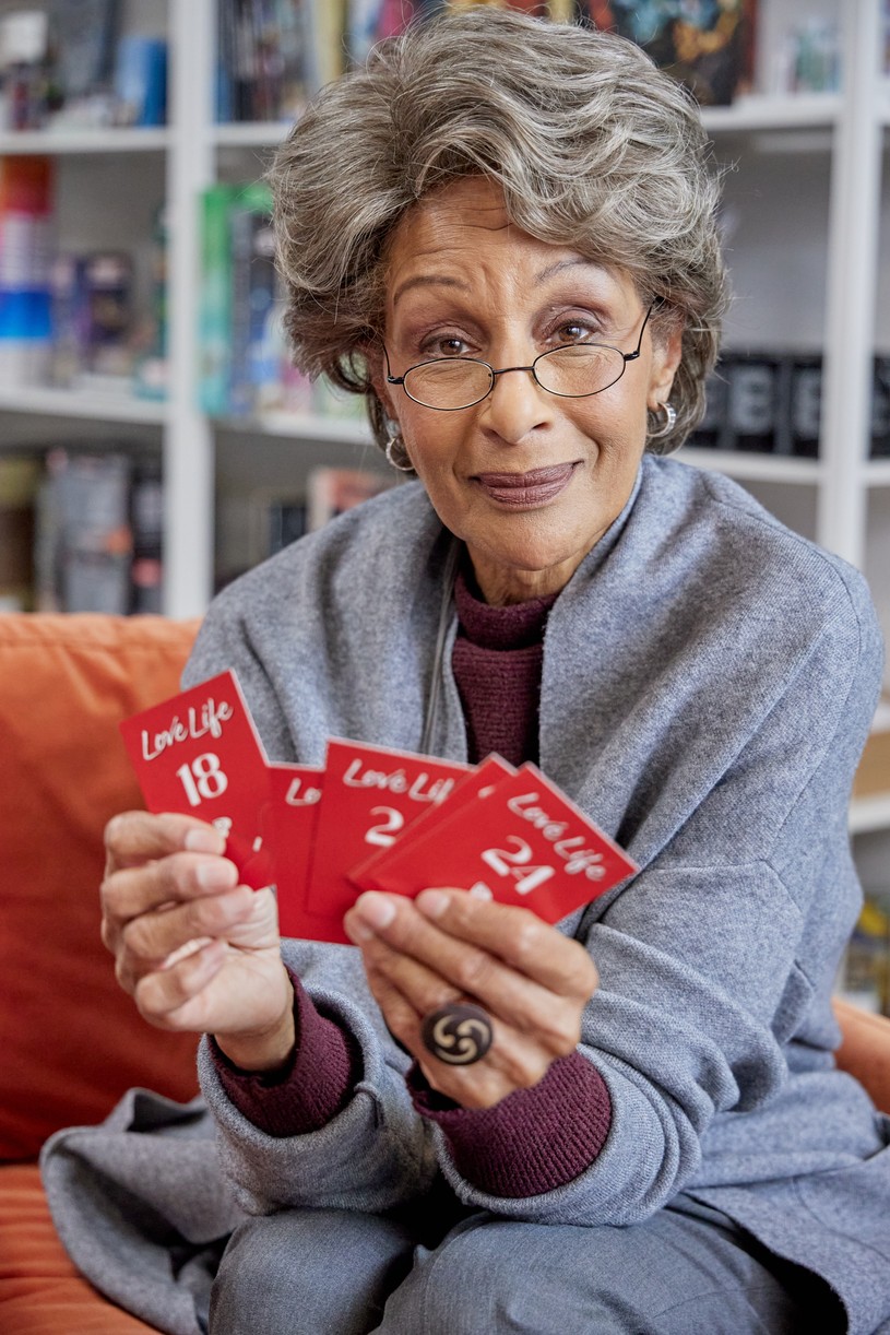 Kimberley Sustad & Brooks Darnell Play The 'Game of Love' in New ...