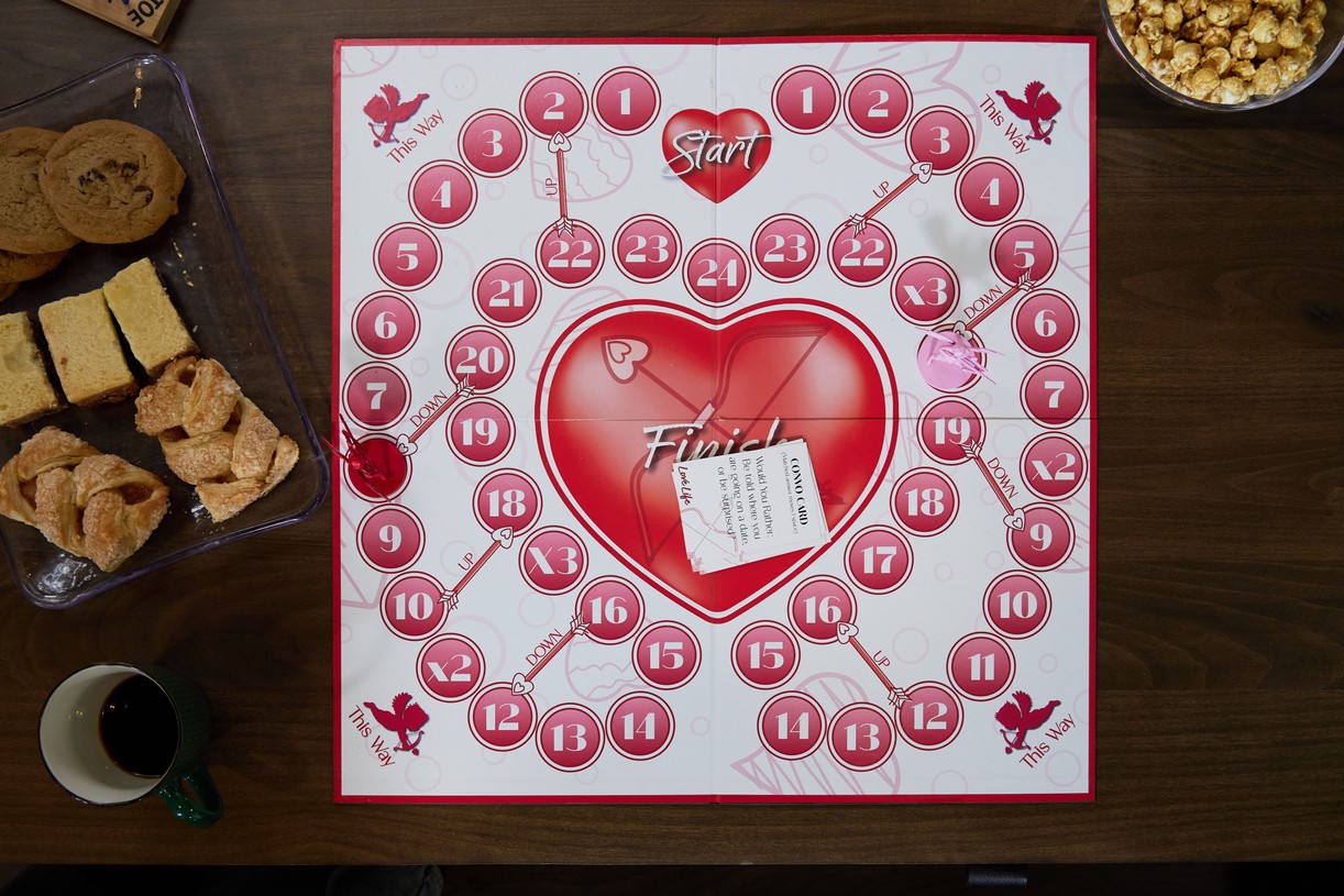 Kimberley Sustad & Brooks Darnell Play The 'Game of Love' in New ...