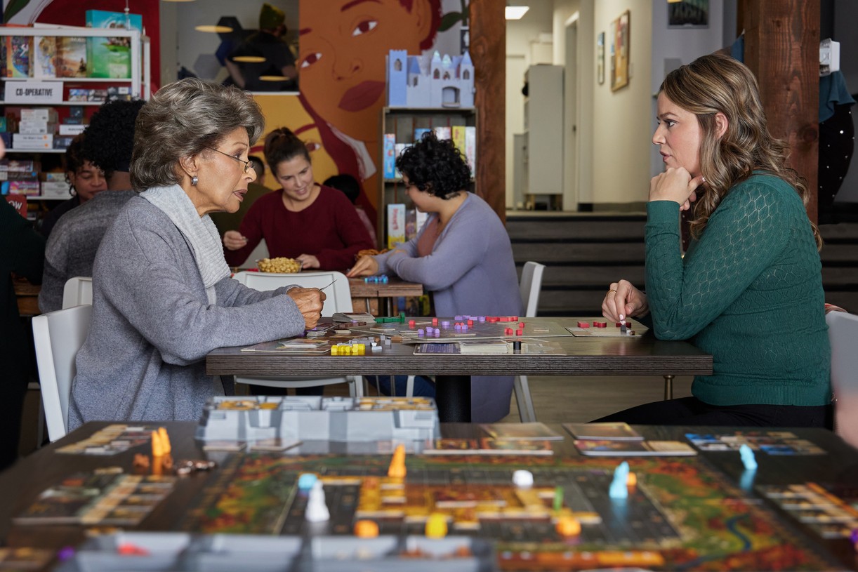 Kimberley Sustad & Brooks Darnell Play The 'Game of Love' in New ...