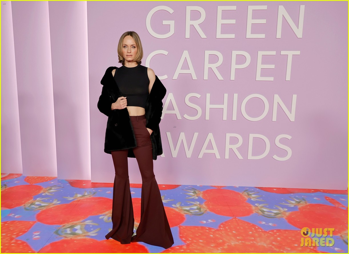 Cate Blanchett, Leonardo DiCaprio & More Attend Green Carpet Fashion ...