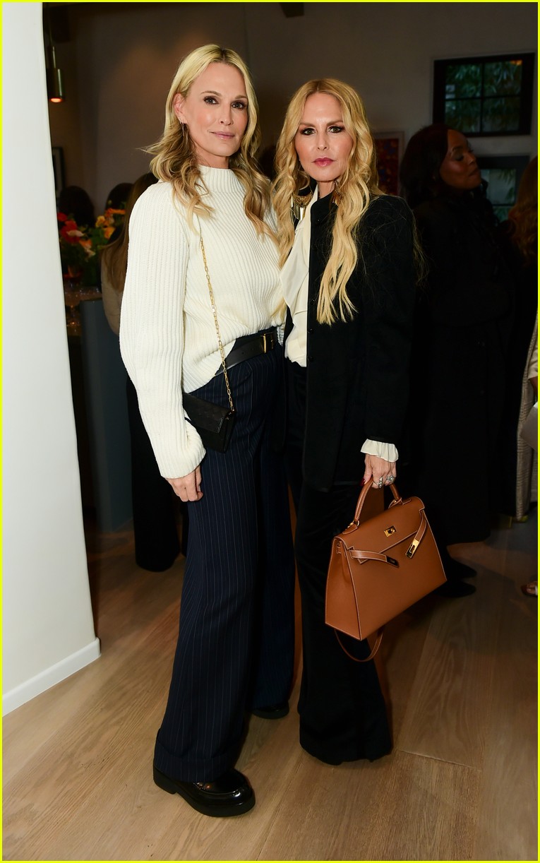 Gwyneth Paltrow Celebrates New Goop Drop With Maria Shriver at Star ...