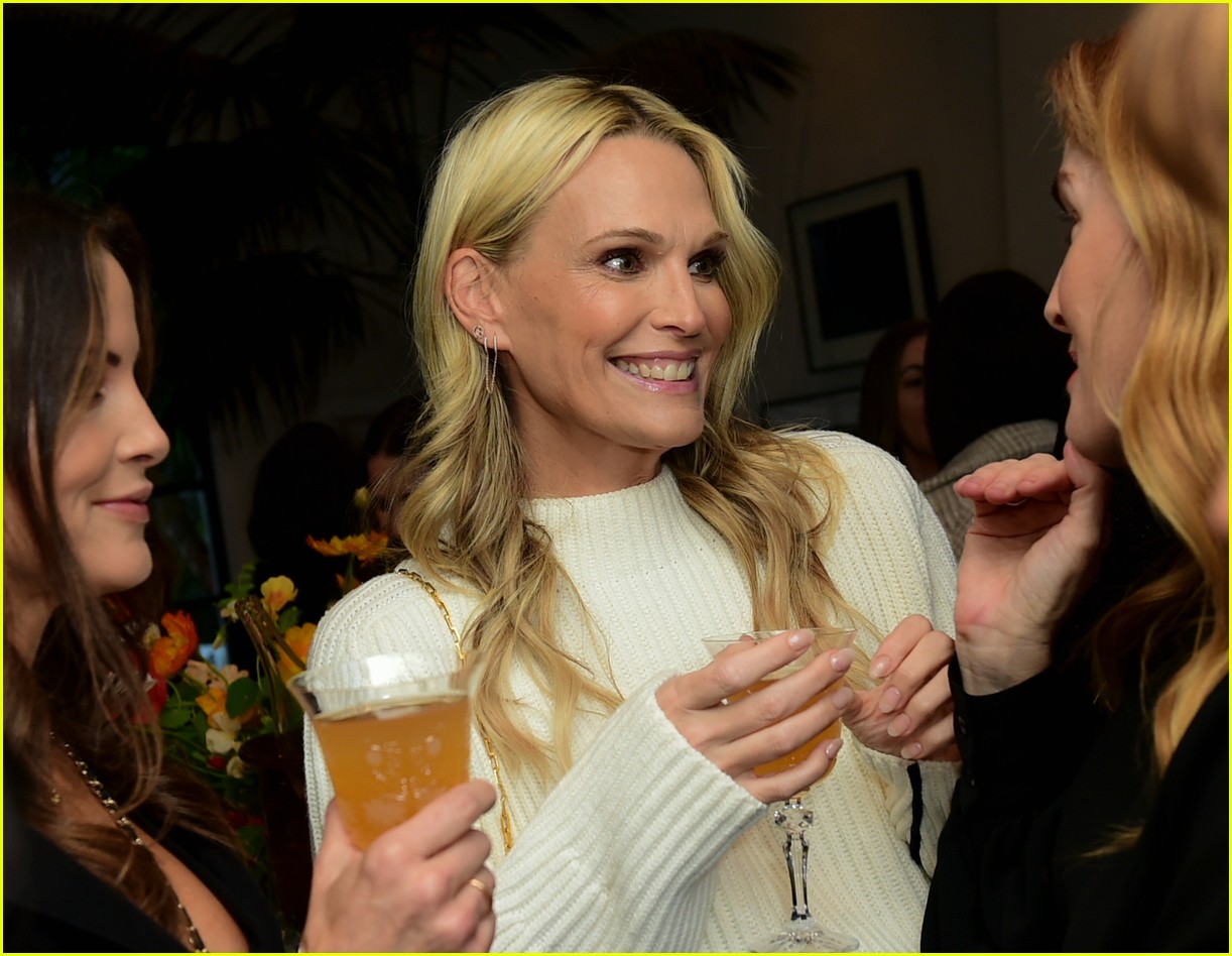 Gwyneth Paltrow Celebrates New Goop Drop With Maria Shriver at Star ...