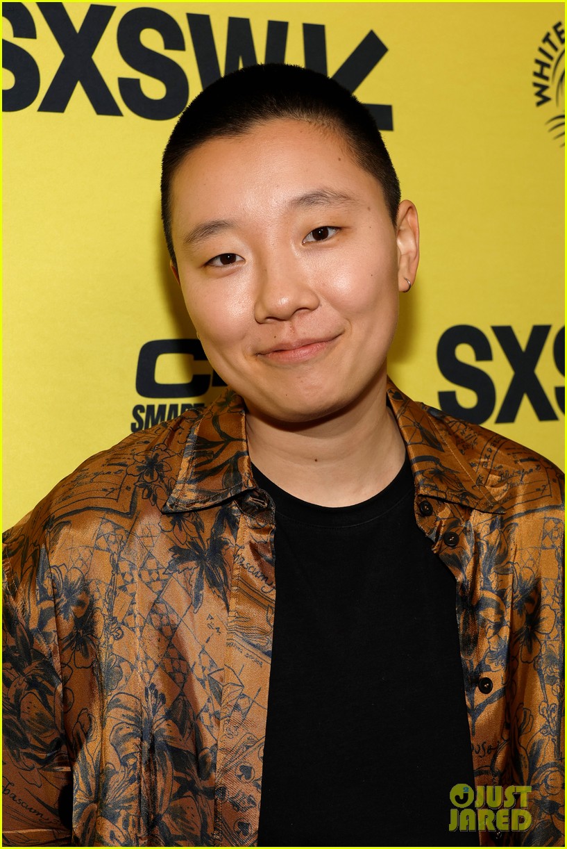 Stephanie Hsu, Sherry Cola, Ashley Park, & Sabrina Wu Buddy Up at 'Joy ...