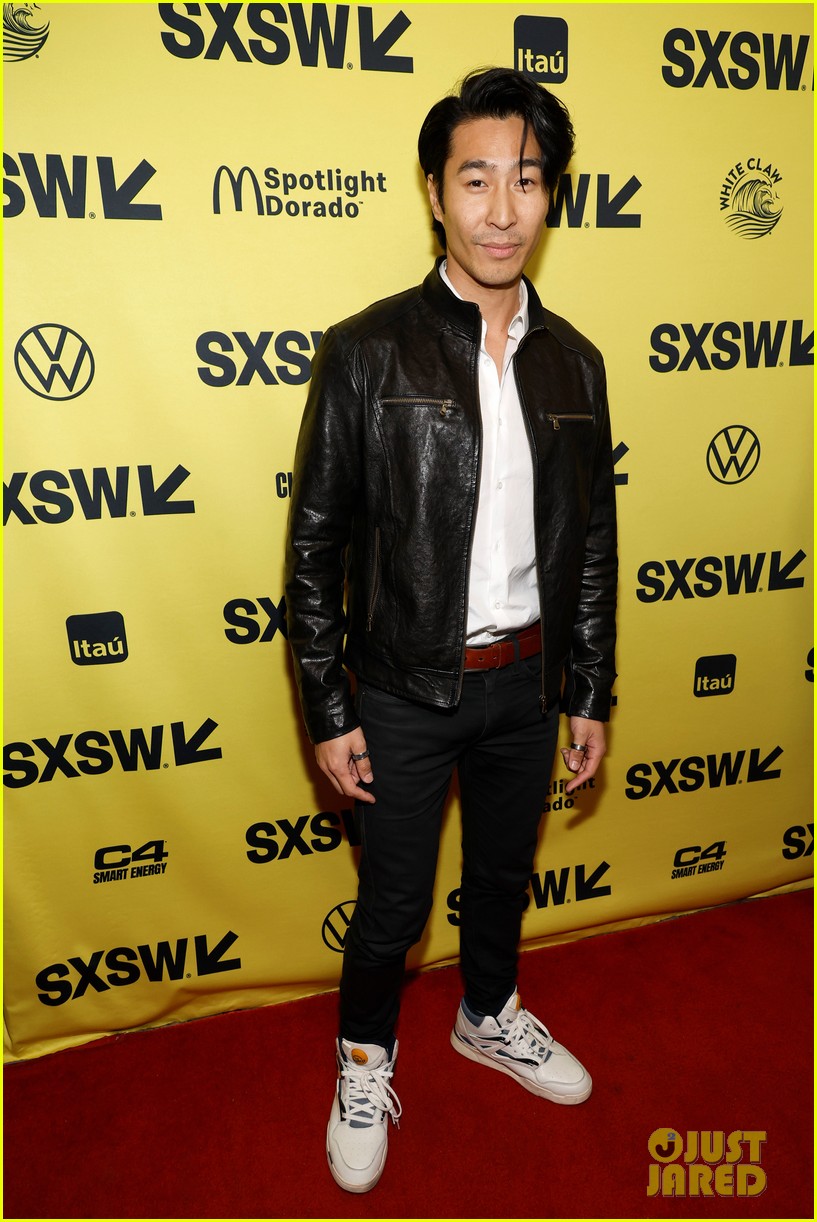 Stephanie Hsu, Sherry Cola, Ashley Park, & Sabrina Wu Buddy Up at 'Joy ...