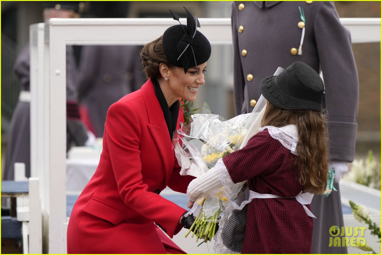 Kate Middleton Gets Pinned With Her Very Own Leek During St. David's ...