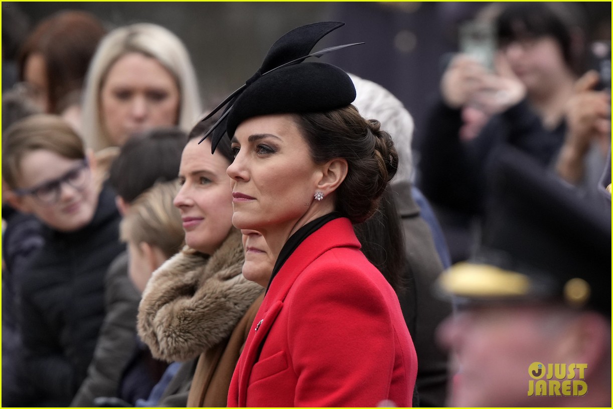 Kate Middleton Gets Pinned With Her Very Own Leek During St. David's ...