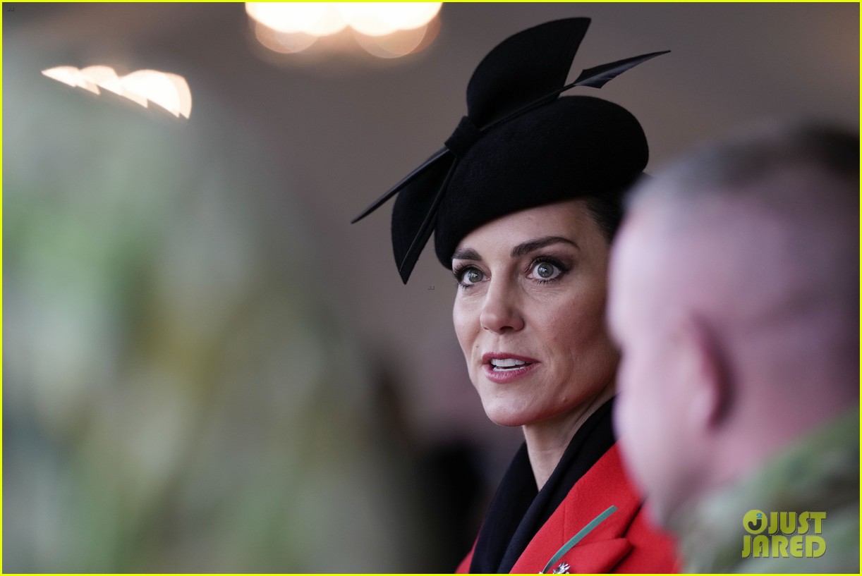 Kate Middleton Gets Pinned With Her Very Own Leek During St. David's ...