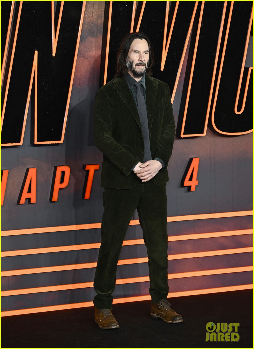 Keanu Reeves Kicks Off The First Of Many 'John Wick: Chapter 4' Premieres in London: Photo ...