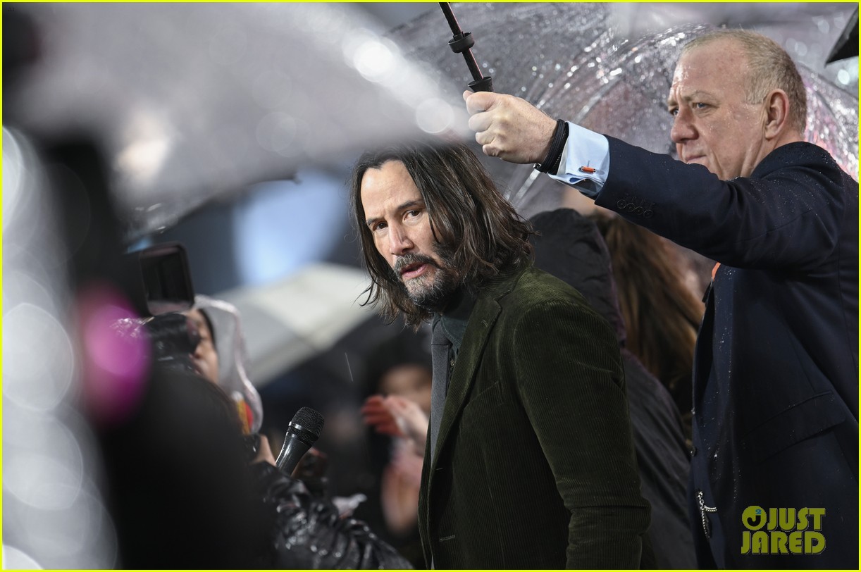 Keanu Reeves Kicks Off The First Of Many 'John Wick: Chapter 4' Premieres in London: Photo ...