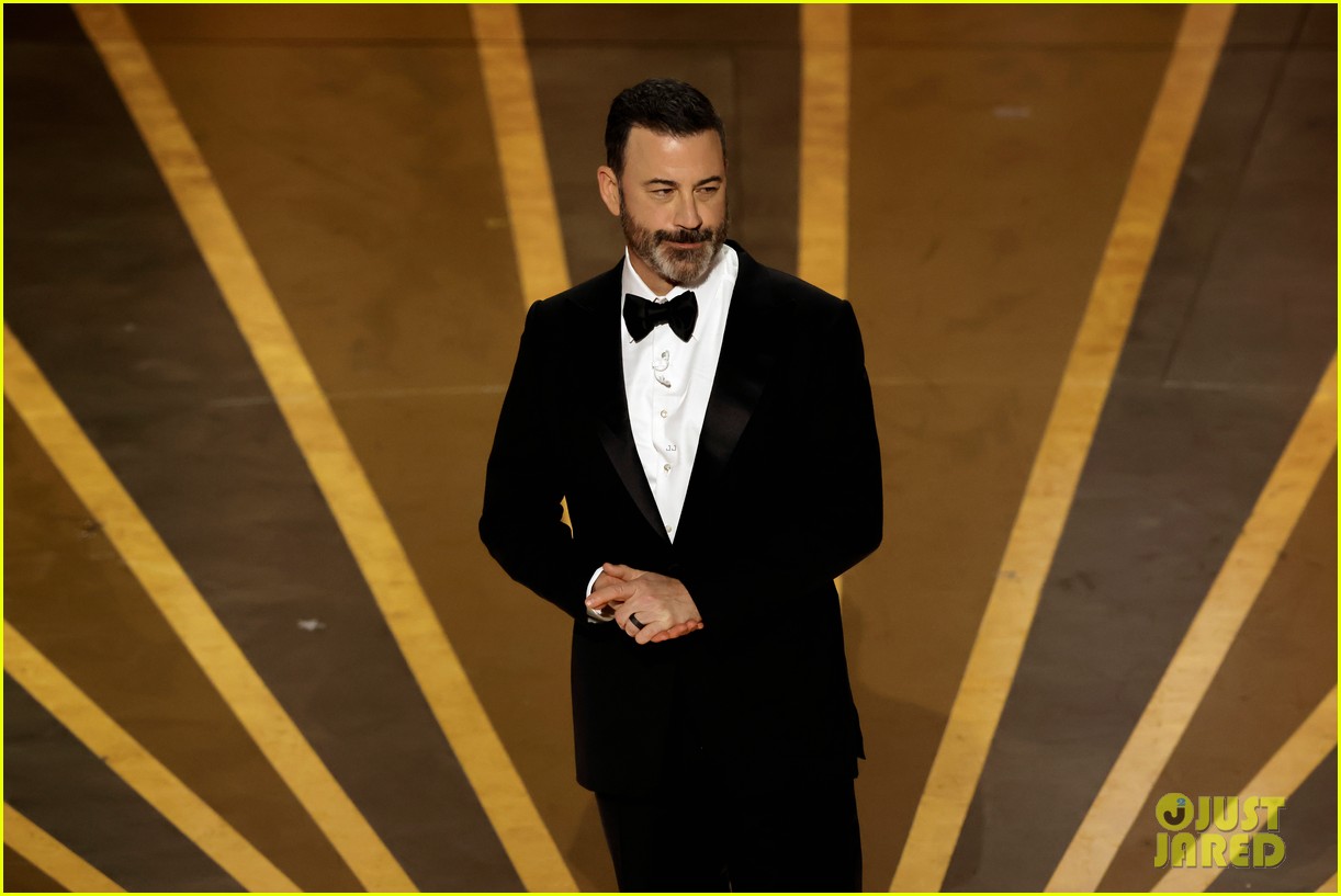 Jimmy Kimmel Pokes Fun at Will Smith Slap, Trolls Tom Cruise & James ...