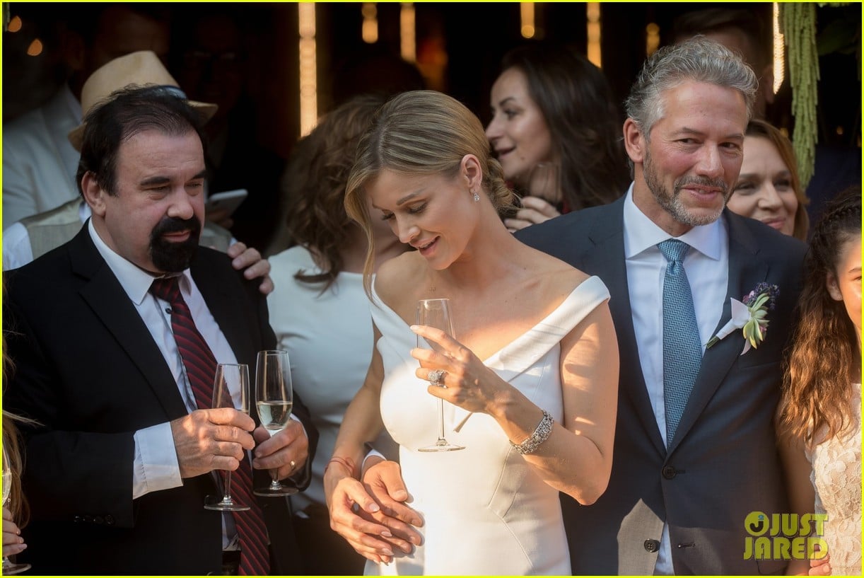 RHOM's Joanna Krupa & Douglas Nunes Split, Divorce Papers List Reason ...