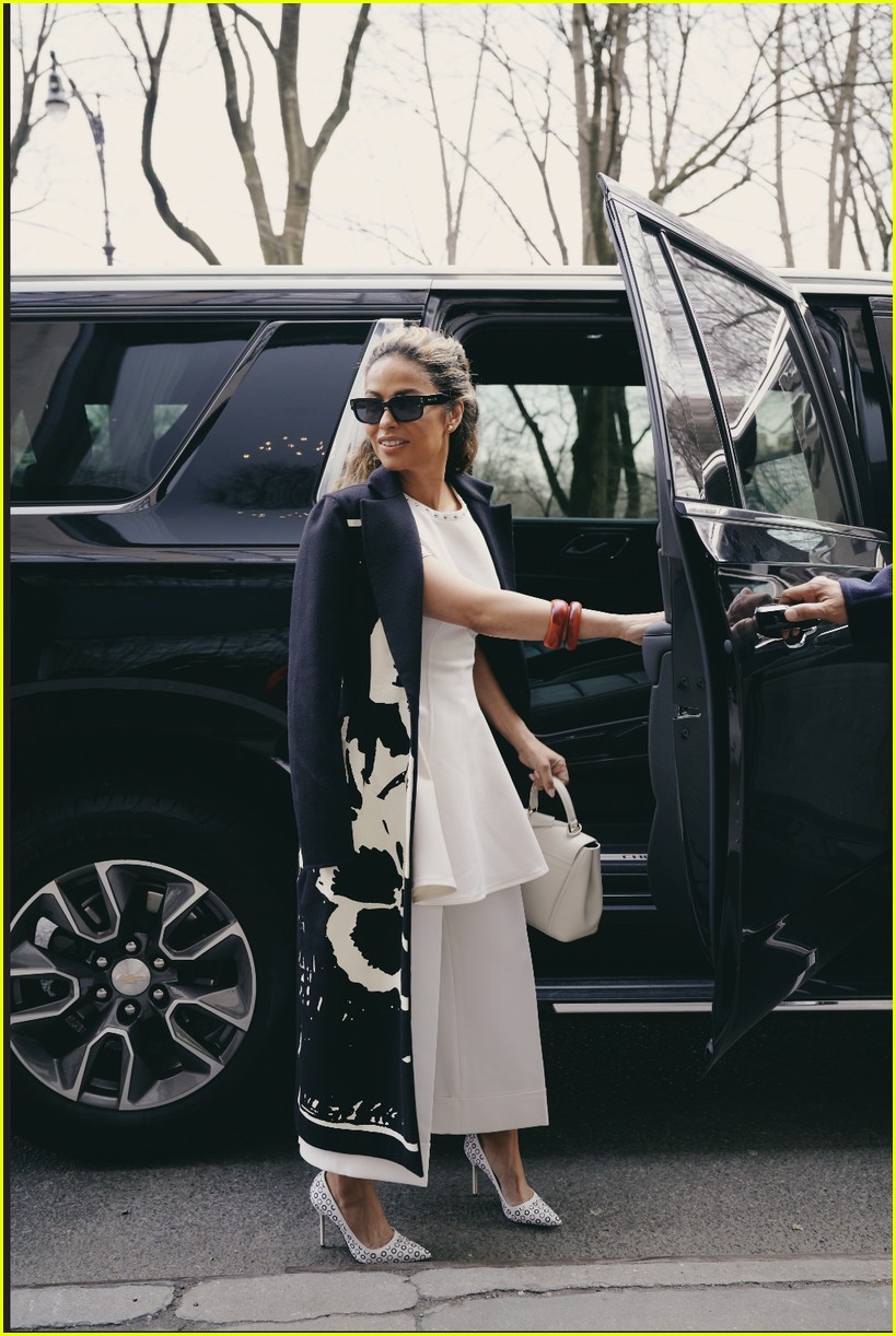 Photo: meta golding rabbit hole promo 004 | Photo 4913359 | Just Jared