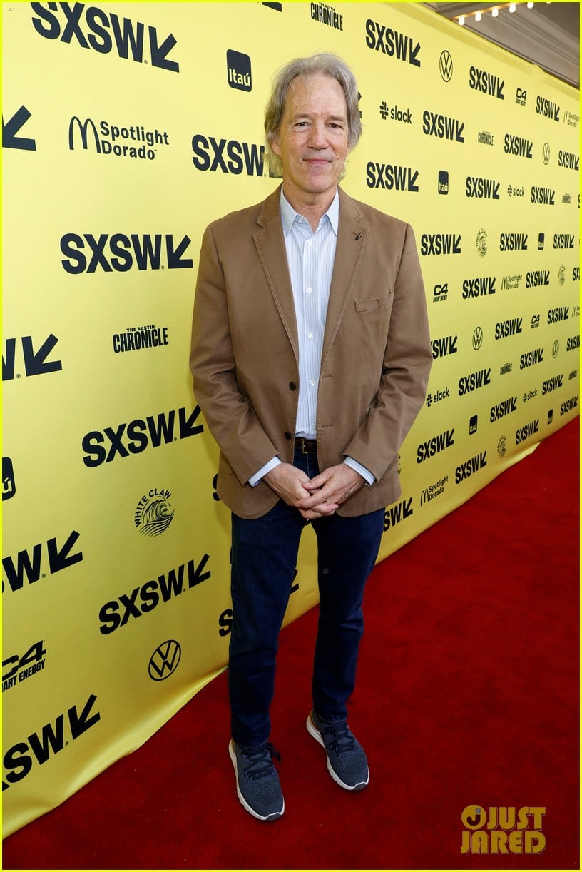 Elizabeth Olsen, Jesse Plemons, & Lily Rabe Attend 'Love & Death ...