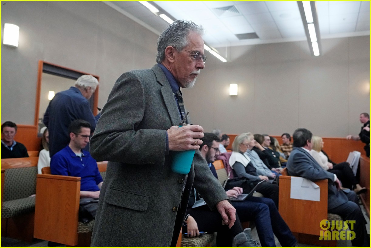 Gwyneth Paltrow Wins Ski Crash Trial, Terry Sanderson Deemed at Fault ...