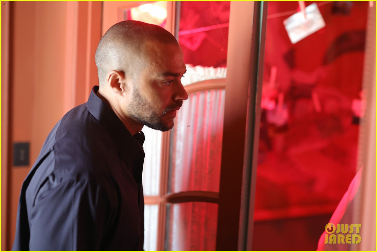 Pedro Pascal Joins Jesse Williams & Ashley Benson to Solve a Real-Life ...