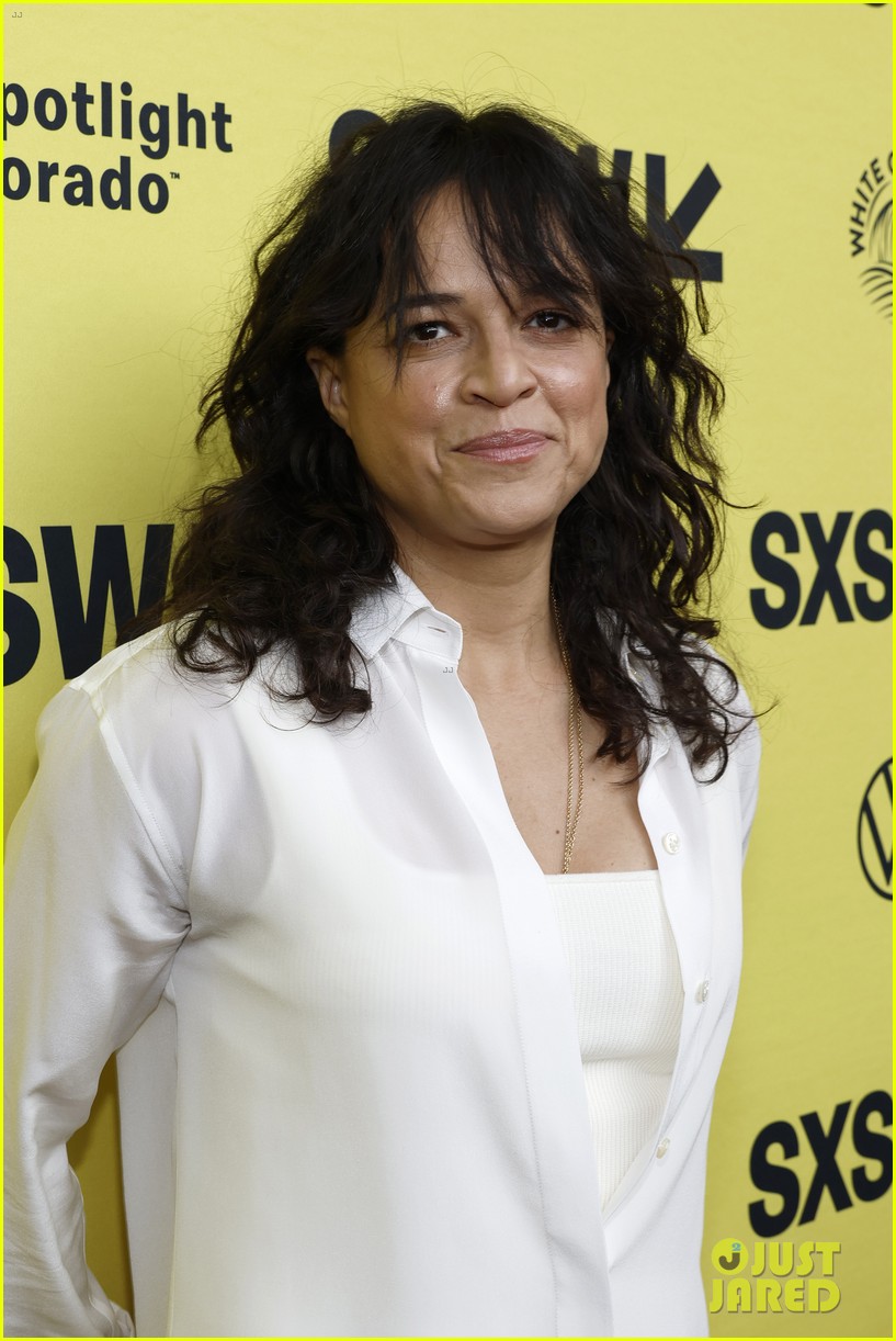 Chris Pine, Rege-Jean Page & Michelle Rodriguez Debut 'Dungeons ...