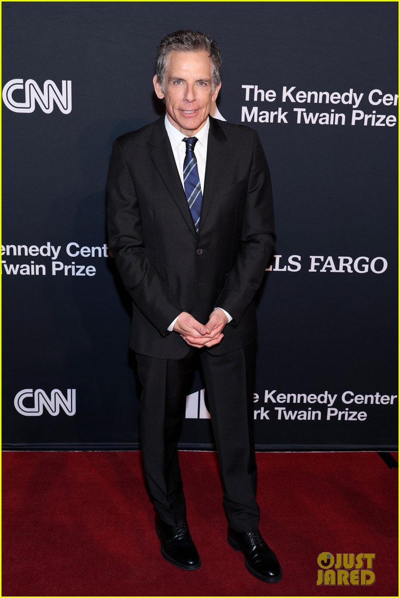 Jennifer Aniston & Drew Barrymore Cheer On Adam Sandler During Mark ...