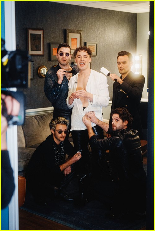 The Scarlet Opera Makes Their TV Debut With 'Alive'!: Photo 4901434 ...