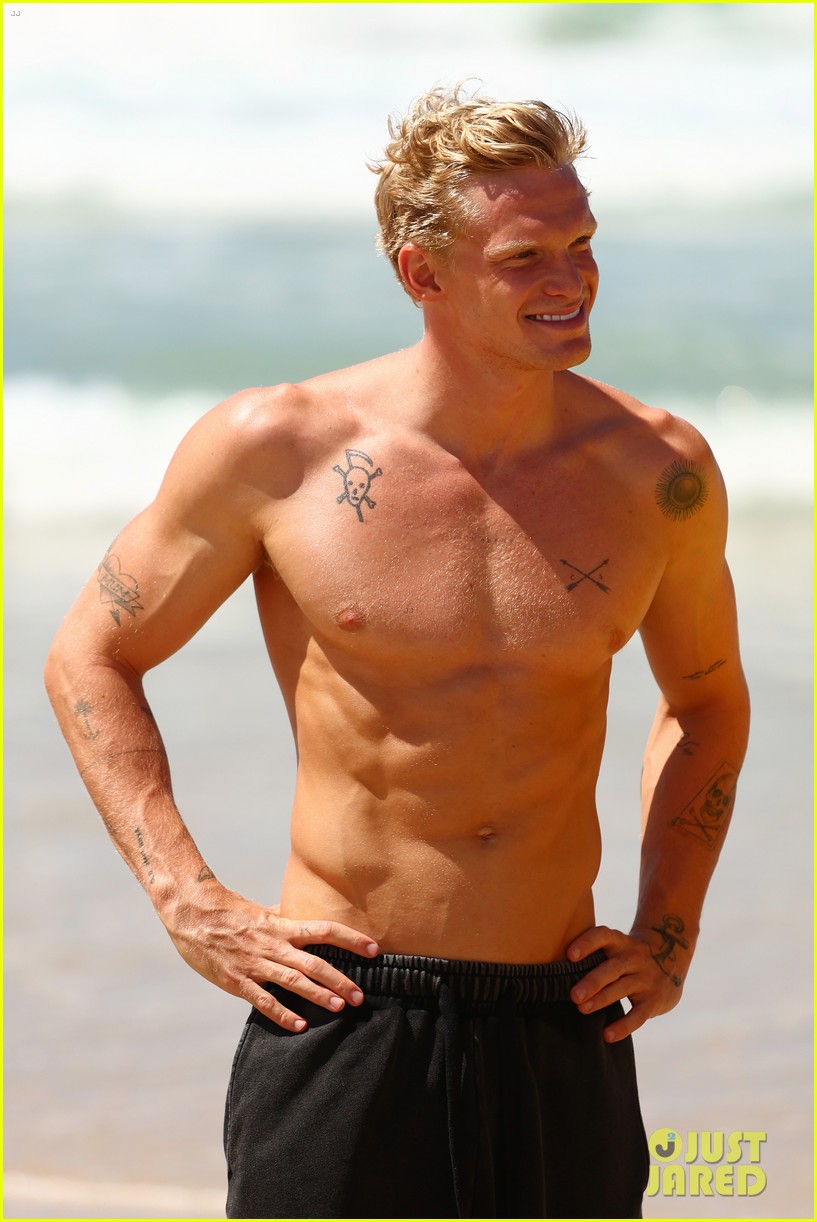 Cody Simpson Goes Shirtless, Bares Ripped Body During Beach Safety ...