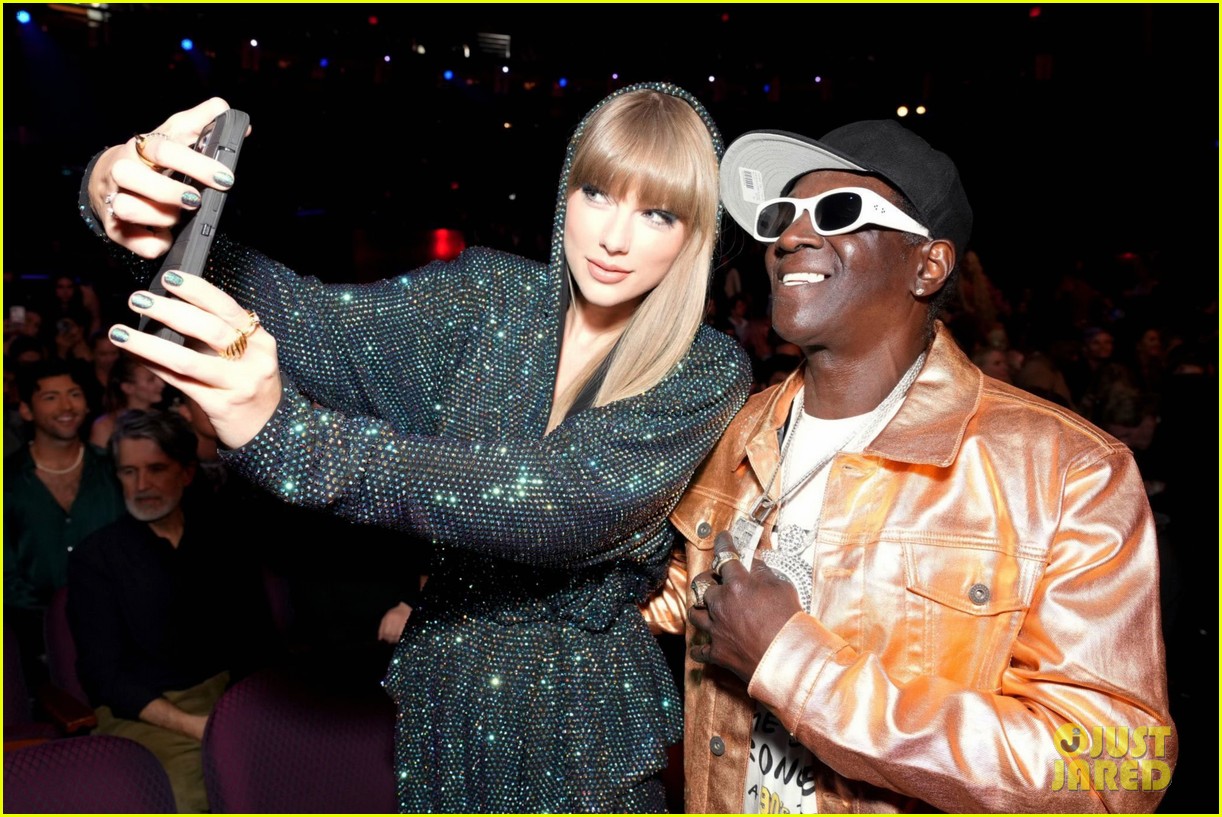 Flavor Flav Wears Taylor Swift Easter Eggs to iHeart Awards, Snaps ...