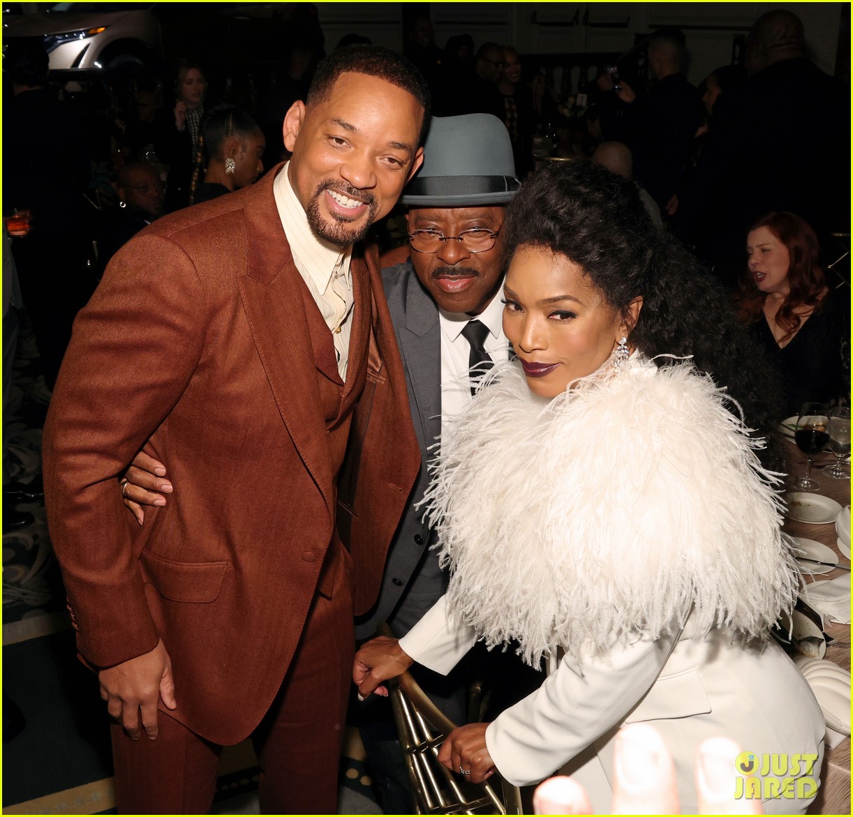 Will Smith Makes First Awards Show Appearance Since Oscars Slap, Wins ...
