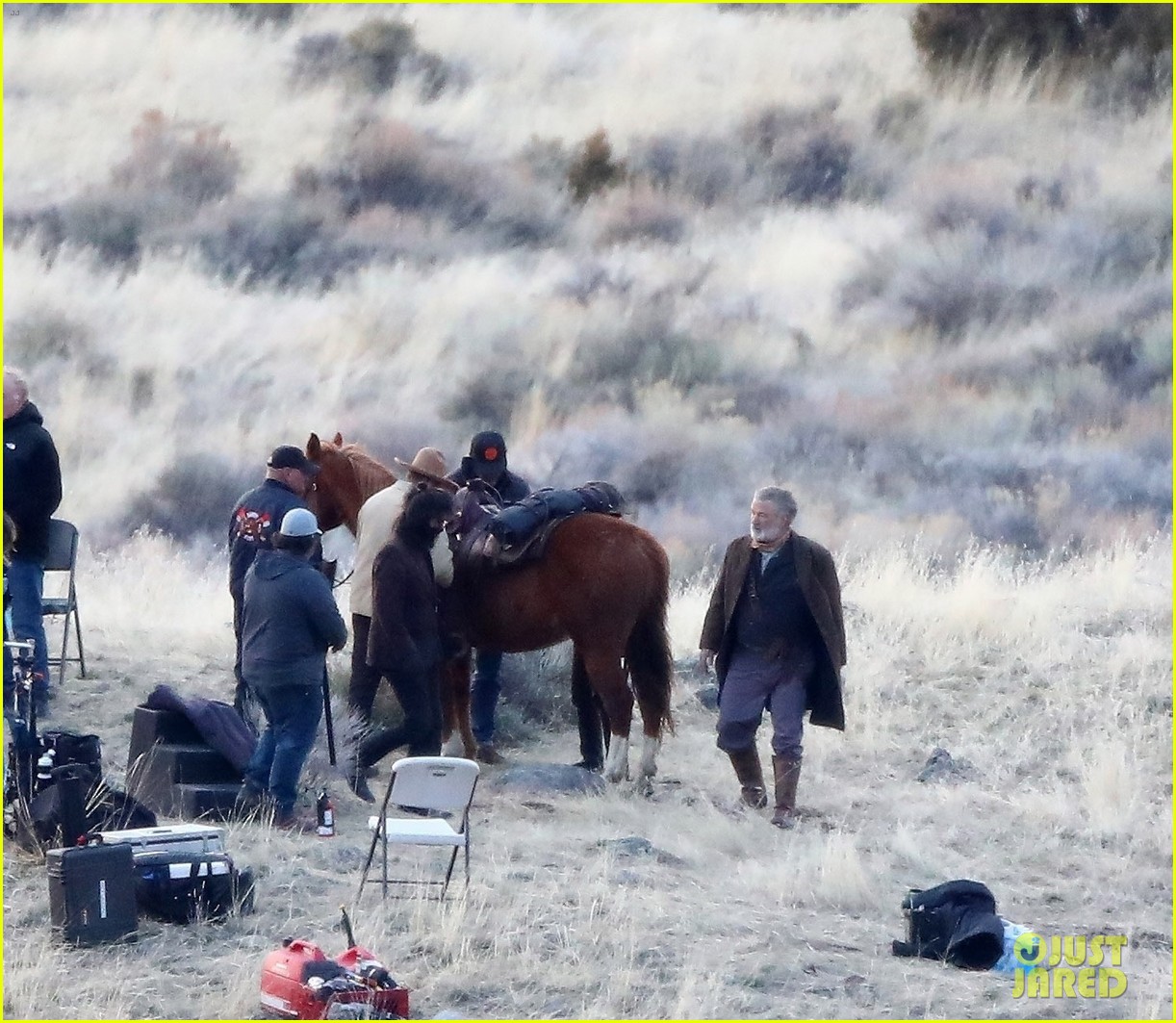 Alec Baldwin Works With Horses & Gears Up As Sheriff In New 'Rust' Set ...