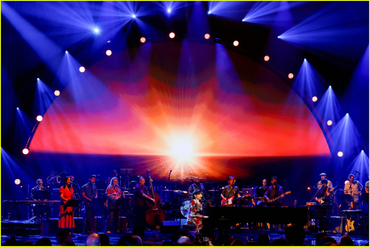 'A Grammy Salute to the Beach Boys' on CBS - Performers, Celebrity ...