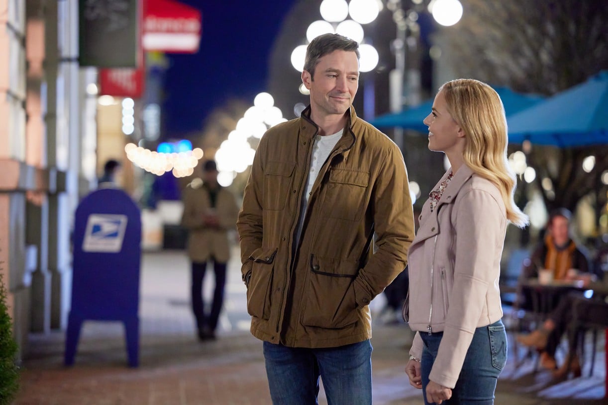 Amanda Schull's Life Gets Turned Around With Carlo Marks in Hallmark's ...