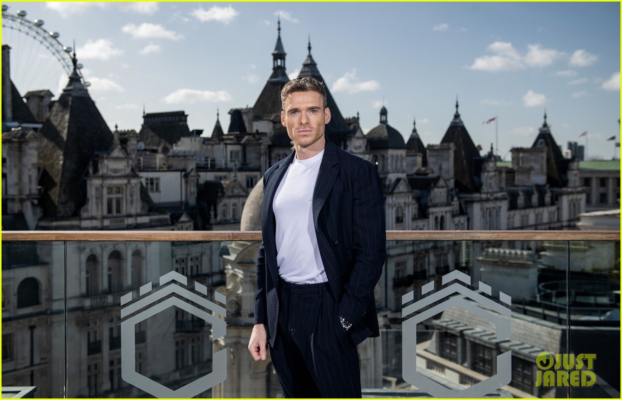 Richard Madden, Priyanka Chopra & Stanley Tucci Buddy Up at 'Citadel ...