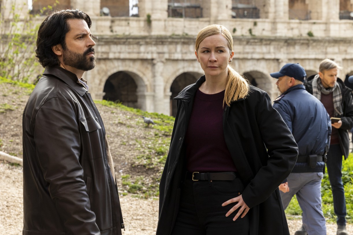 'FBI' Franchise Crossover Takes Over CBS Tonight - Watch All The Sneak ...