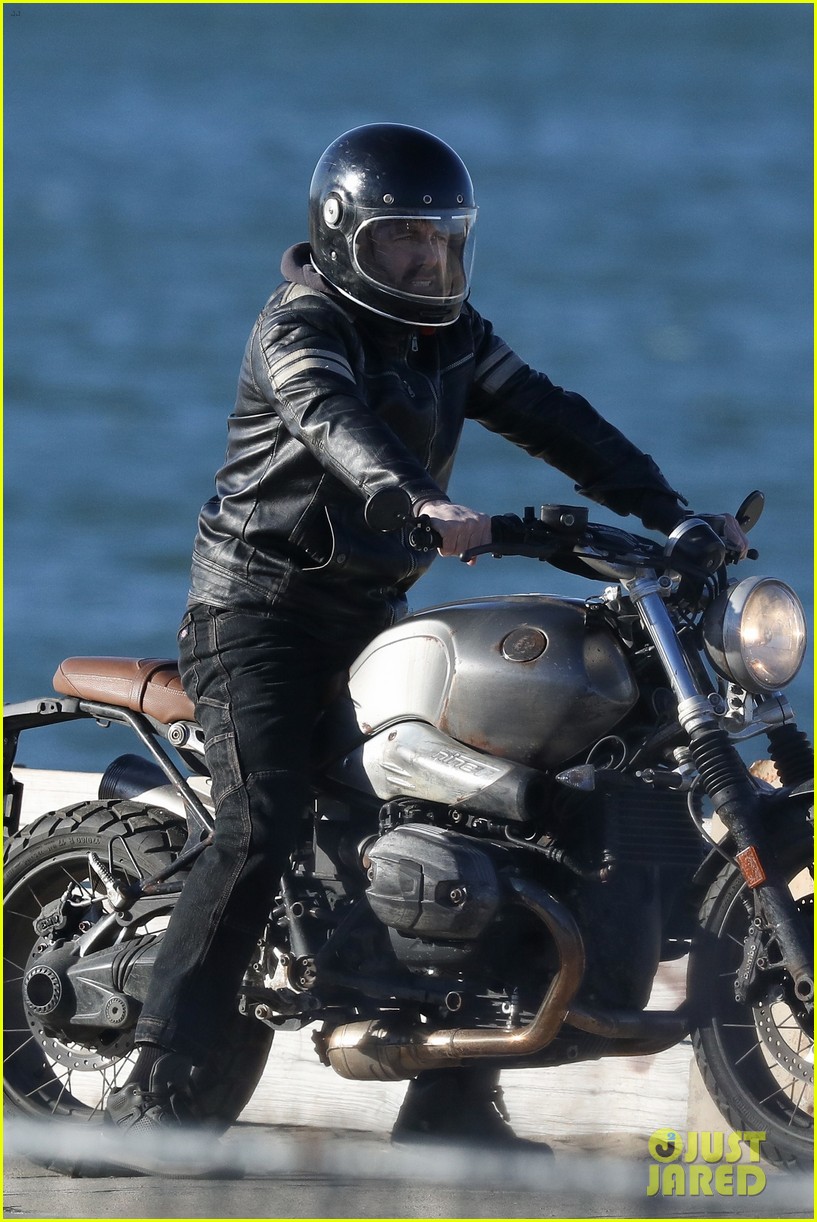 Paul Walter Hauser Wears A Faux Fur Coat On 'The Instigators' Set With ...