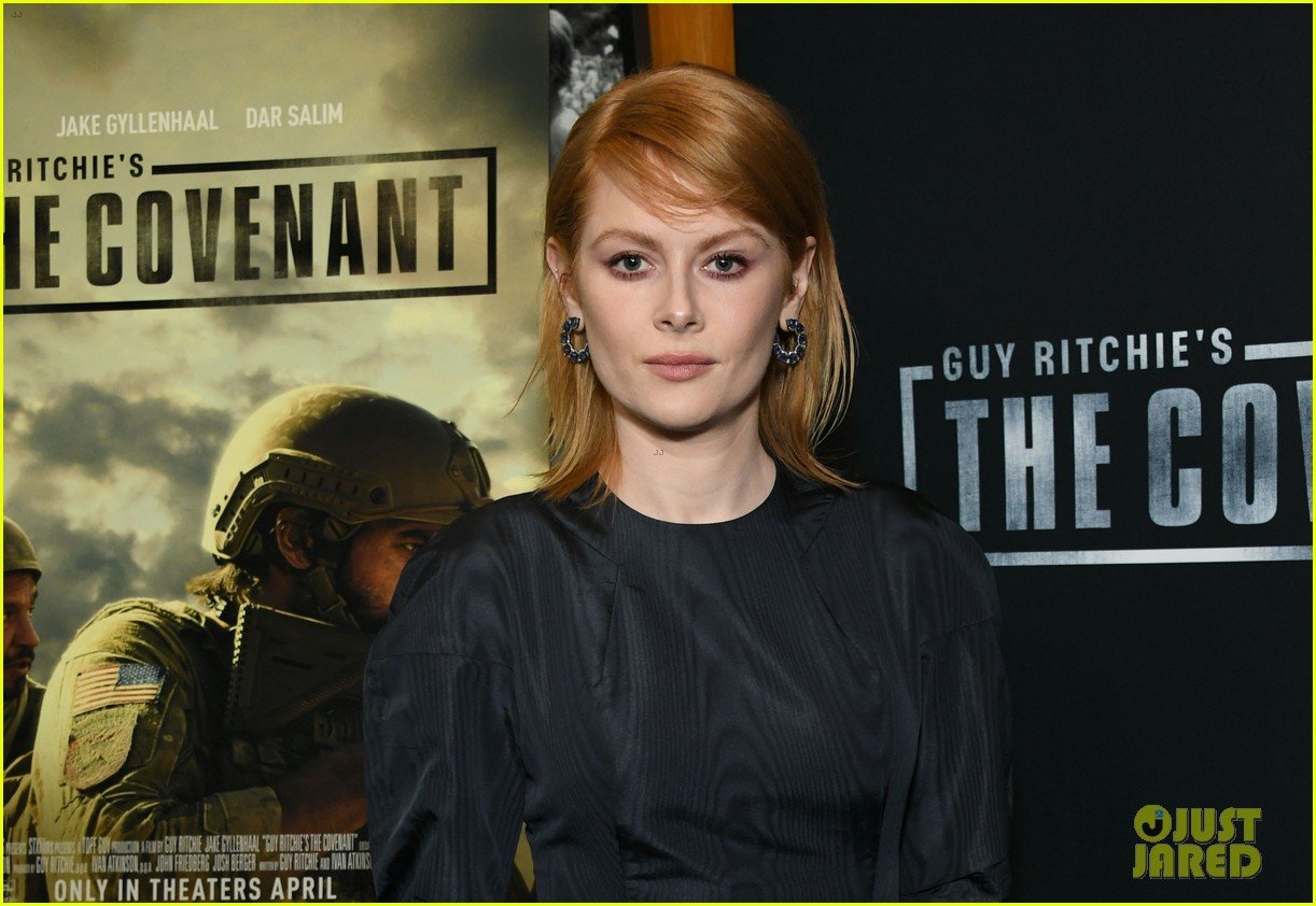 Jamie Lee Curtis is a Proud Godmother at Jake Gyllenhaal's 'The ...