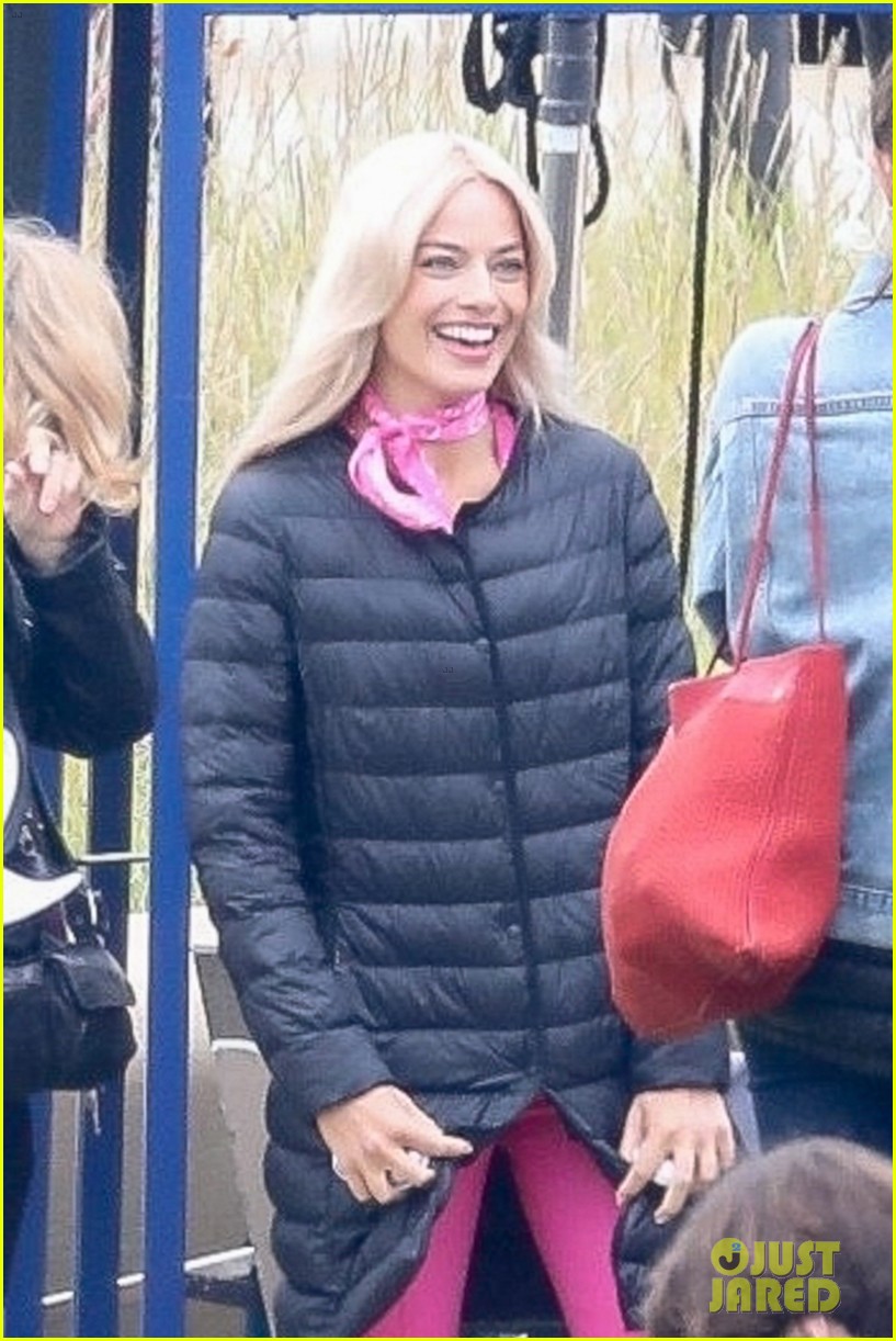 Margot Robbie Gets Back in Costume as Barbie For 'Barbie' Movie ...